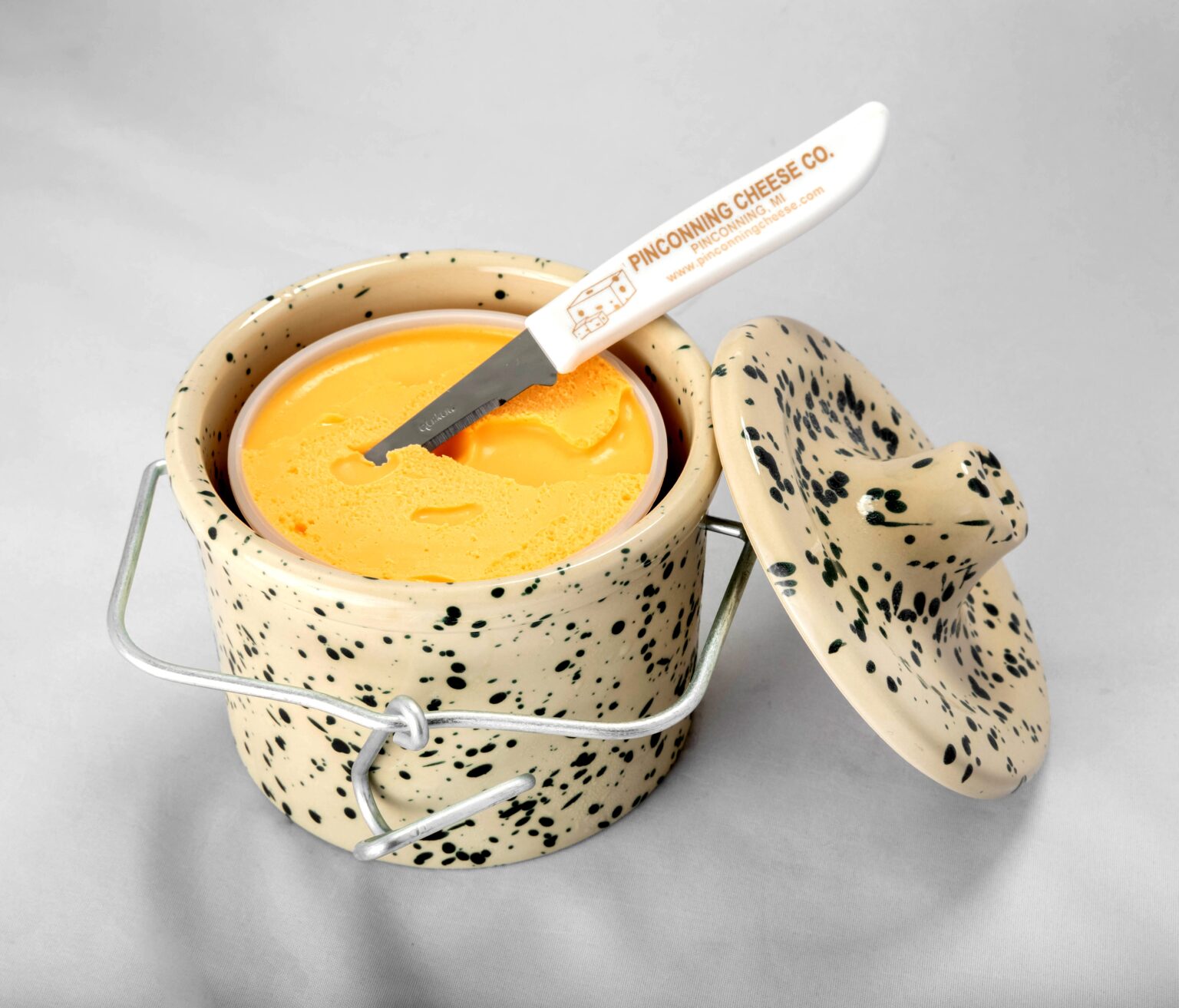 12 oz. Sharp Cheese Spread Crock, Gift Item No. 26 – Pinconning Cheese ...